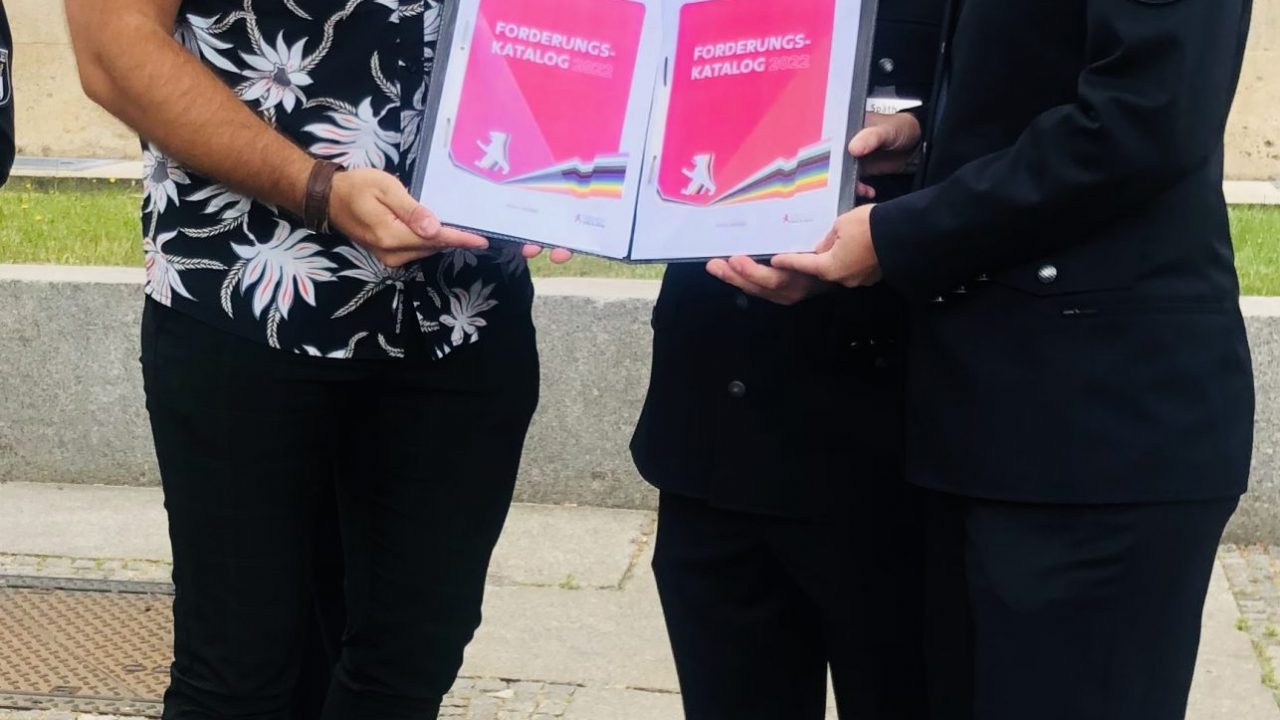 Klage gegen die Polizeipräsidentin der Unfähigkeit: Barbara Slowik ...